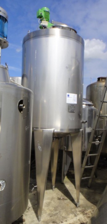 Containers (closed) / Tanks / Main container type, 1200 liter, Standing